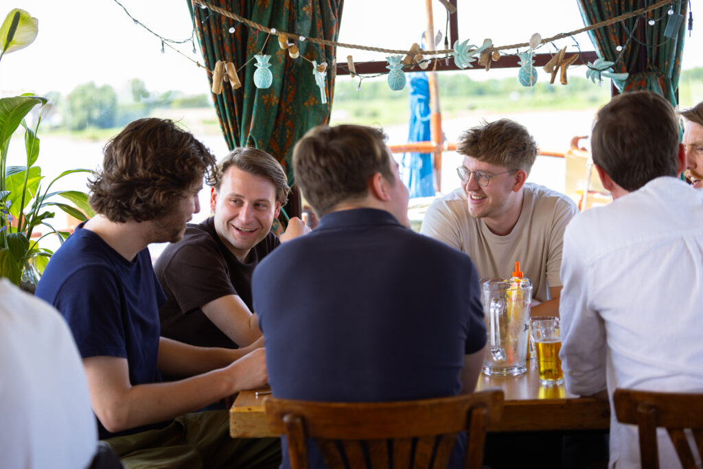 Pancake boat Amsterdam - Sail and eat pancakes!