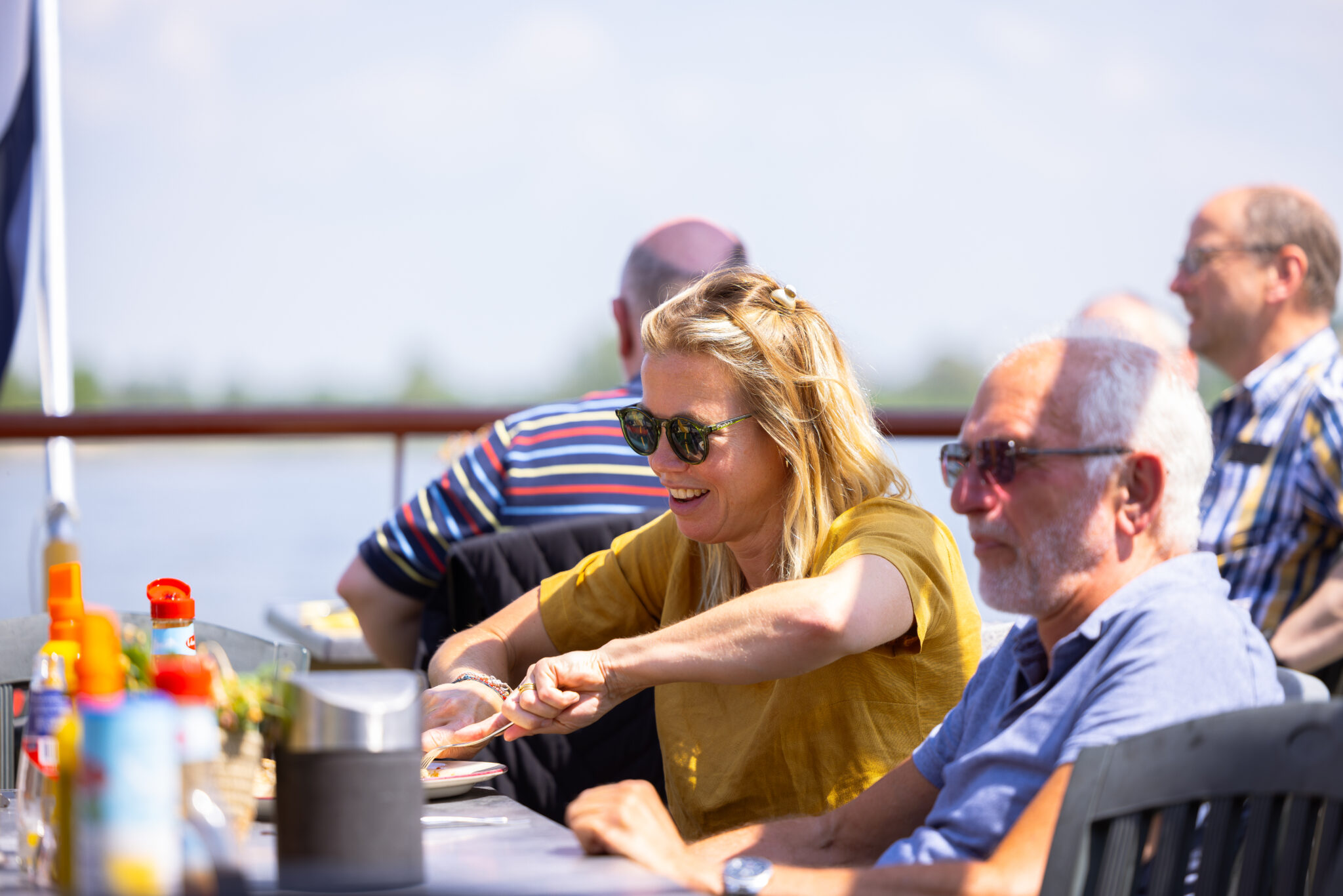 Pancake boat Amsterdam - Sail and eat pancakes!